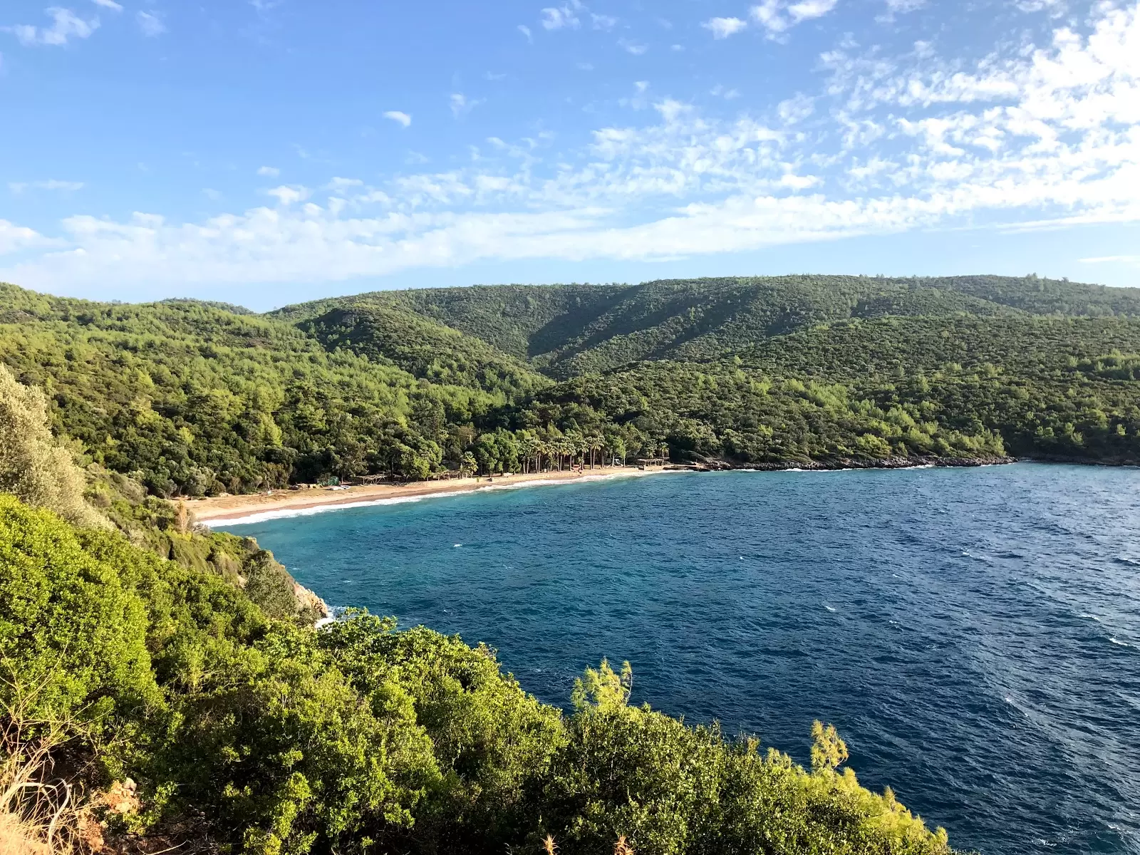 Plage de la baie de Bonjuk | Découvrir | TourTurka